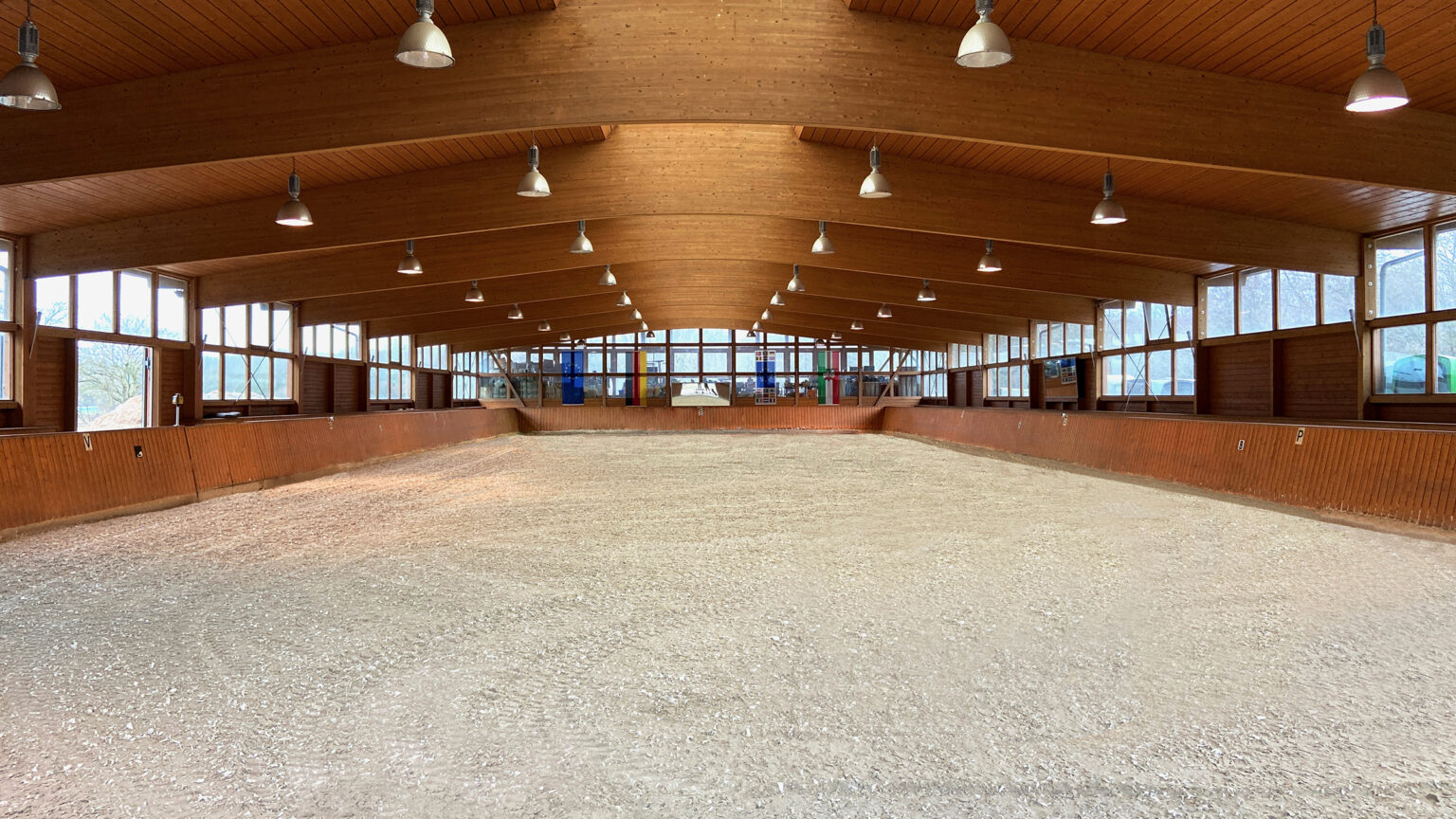 Reithallen - stresan® Kirchhellener Sand